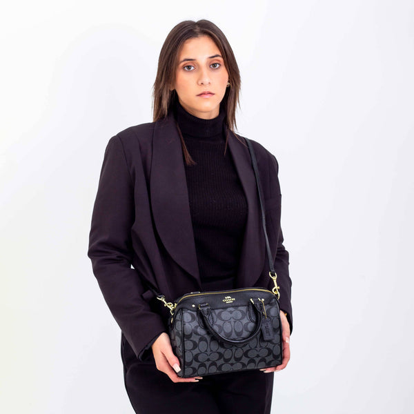 ϾΟΆϾΗ Medium Signature Bennett Satchel - Hippochi